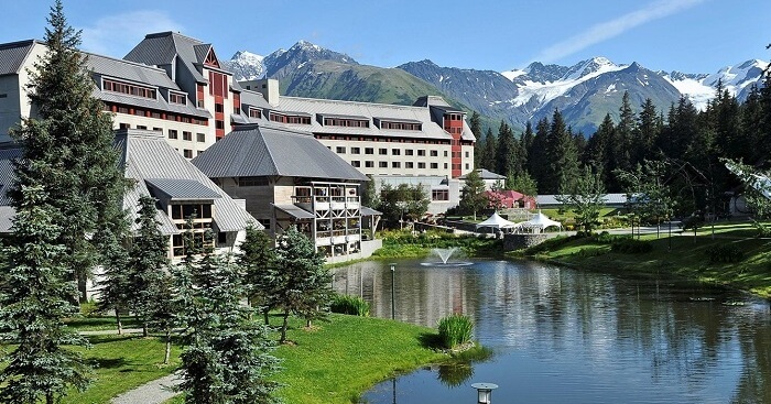 8 Best Resorts In Alaska To Unwind Amidst Nature In 2023